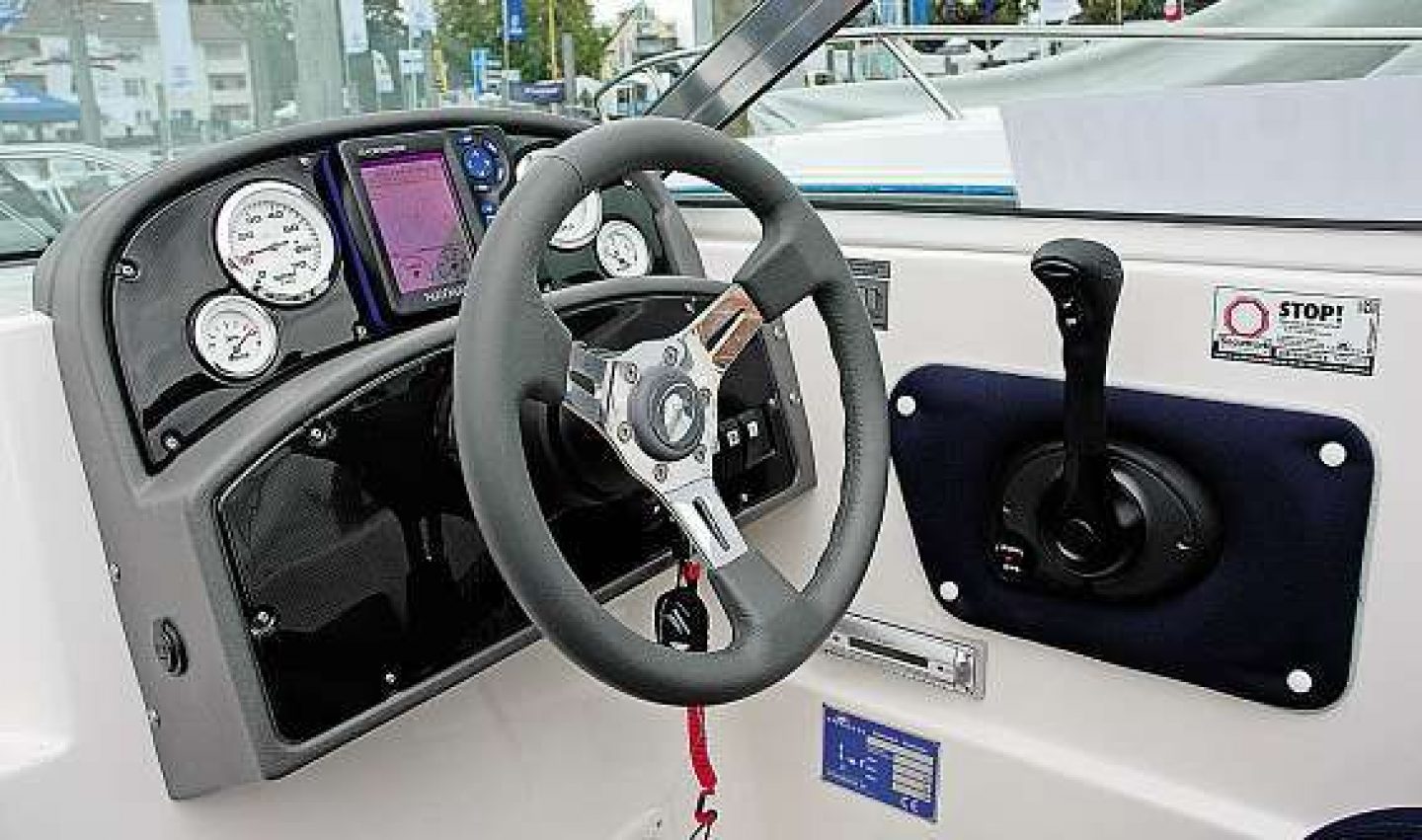 Uttern D55 Exclusive - Skipper Bootshandel