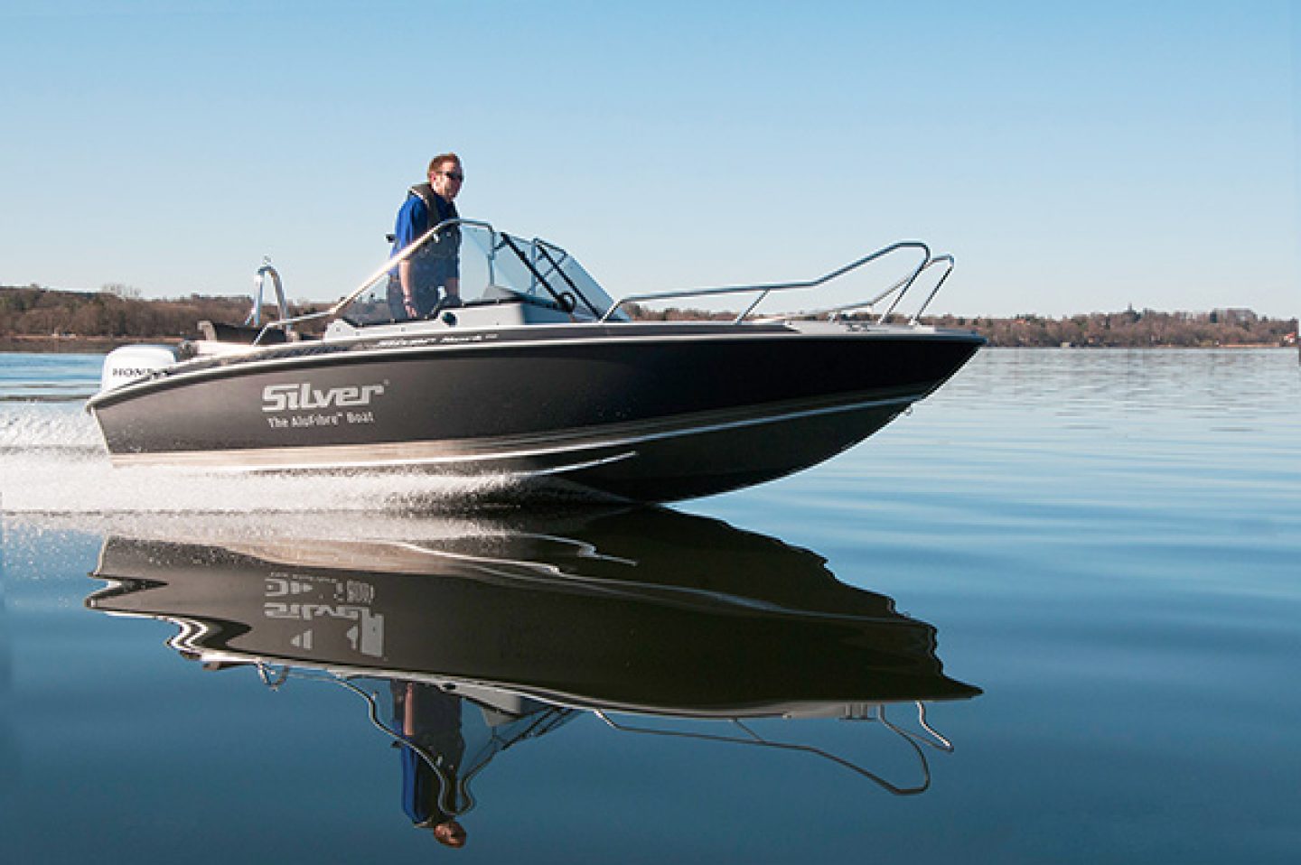 Silver Hawk 540 Black Edition - Skipper Bootshandel