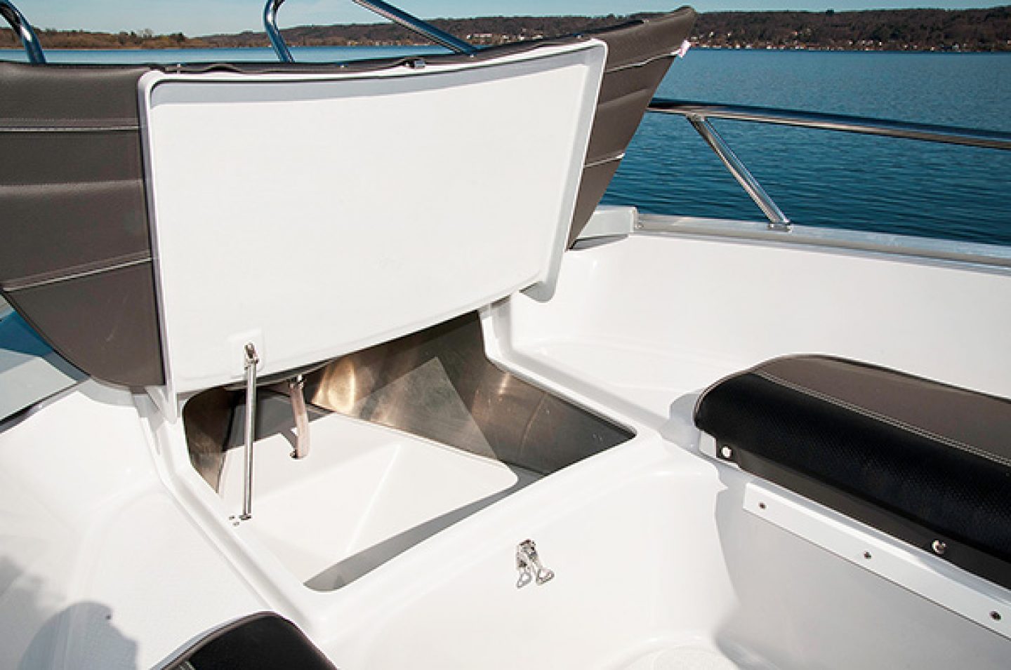 Silver Hawk 540 Black Edition - Skipper Bootshandel