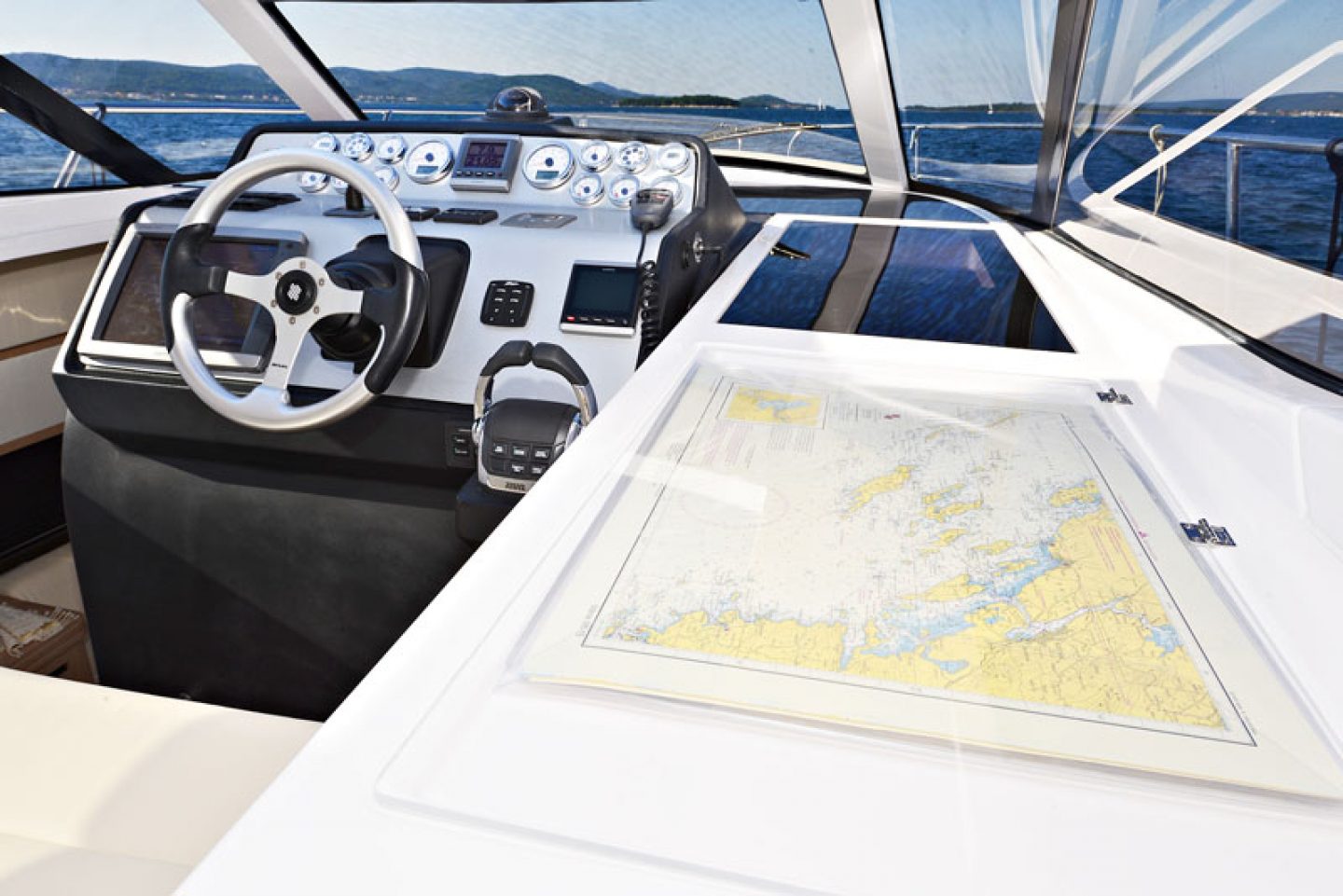 Elan Power 30 - Skipper Bootshandel