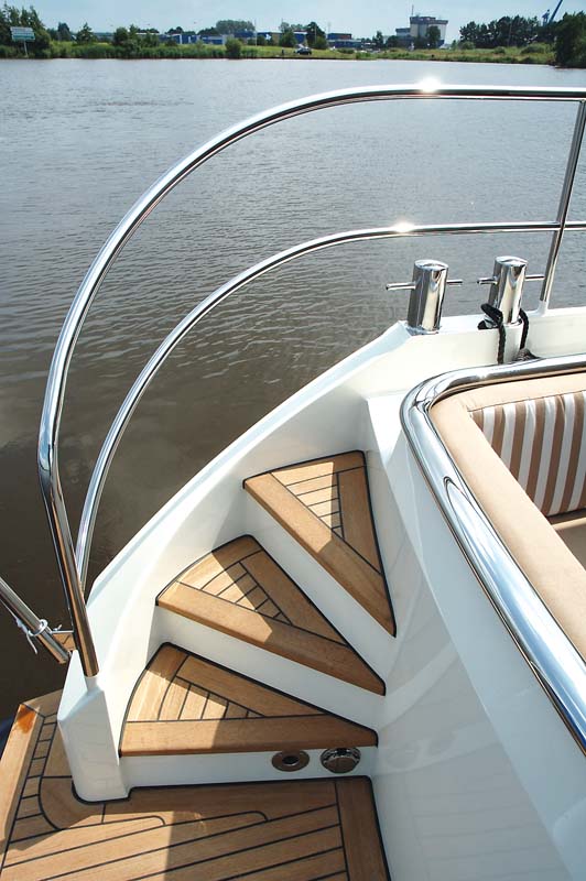 SMELNE Vlet 42 SD Luxury - Skipper Bootshandel