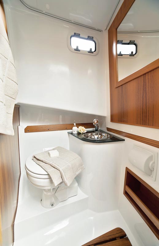 SARGO 31 Explorer - Skipper Bootshandel