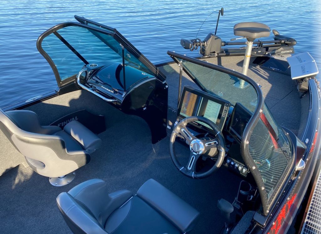 Test: Finval 555 FishPro - Skipper Bootshandel
