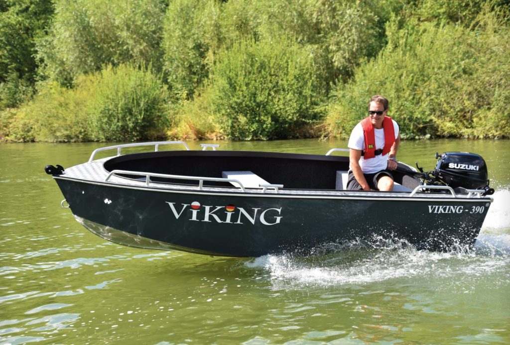 Test: VIKING 390 - Skipper Bootshandel