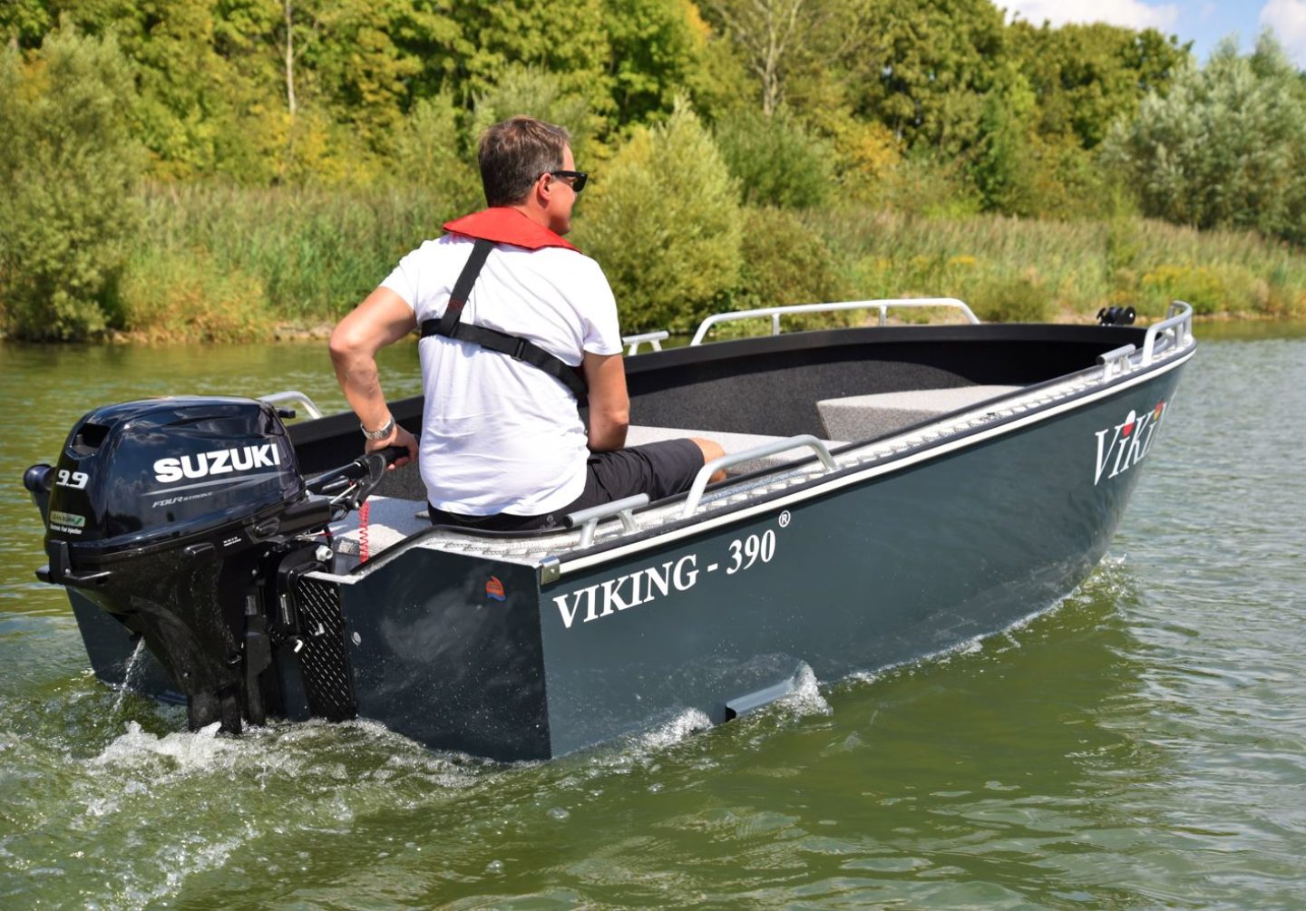 Test: VIKING 390 - Skipper Bootshandel