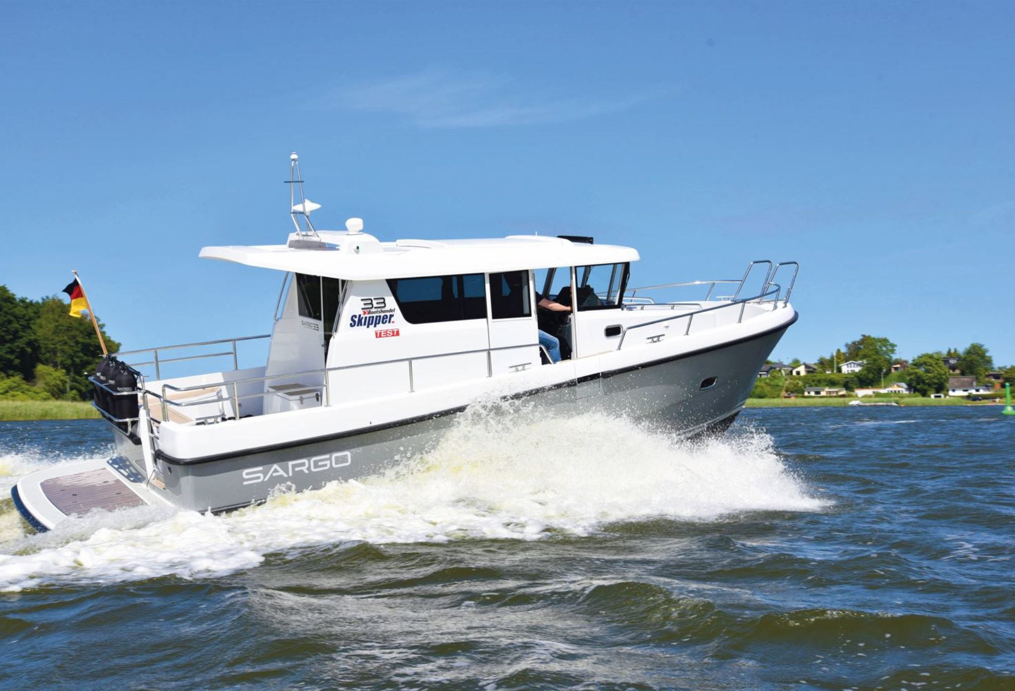 Test: SARGO 33 - Skipper Bootshandel